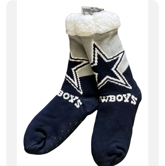 NFL | Accessories | Dallas Cowboys Unisex Footy Slippers Size 59m 6w ...